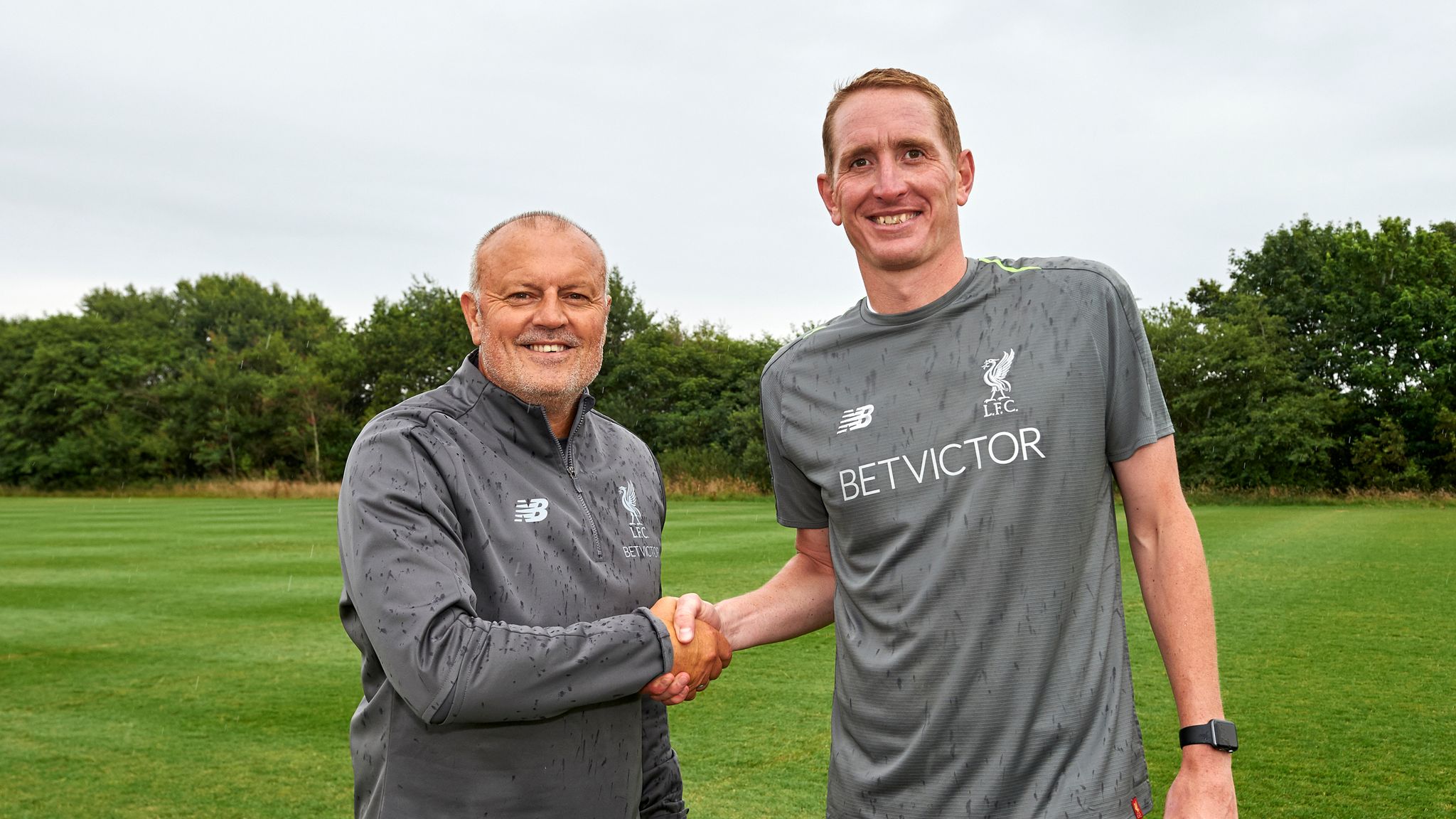 Chris Kirkland is now goalkeeper coach for Liverpool FC Women ...