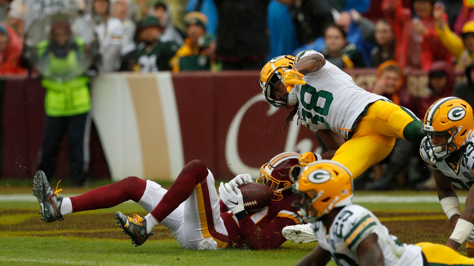 WATCH: NFL plays of the week, featuring Patrick Mahomes, Calvin Ridley ...