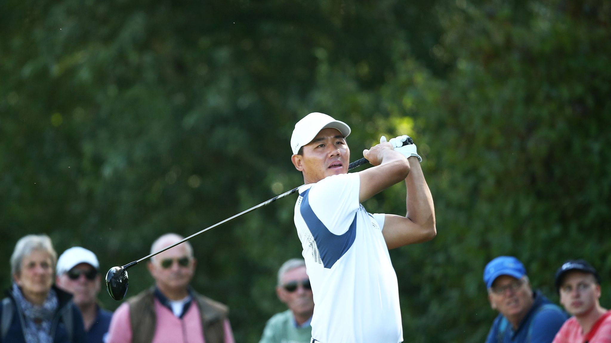 Jonathan Thomson roars into contention at KLM Open | Golf News | Sky Sports