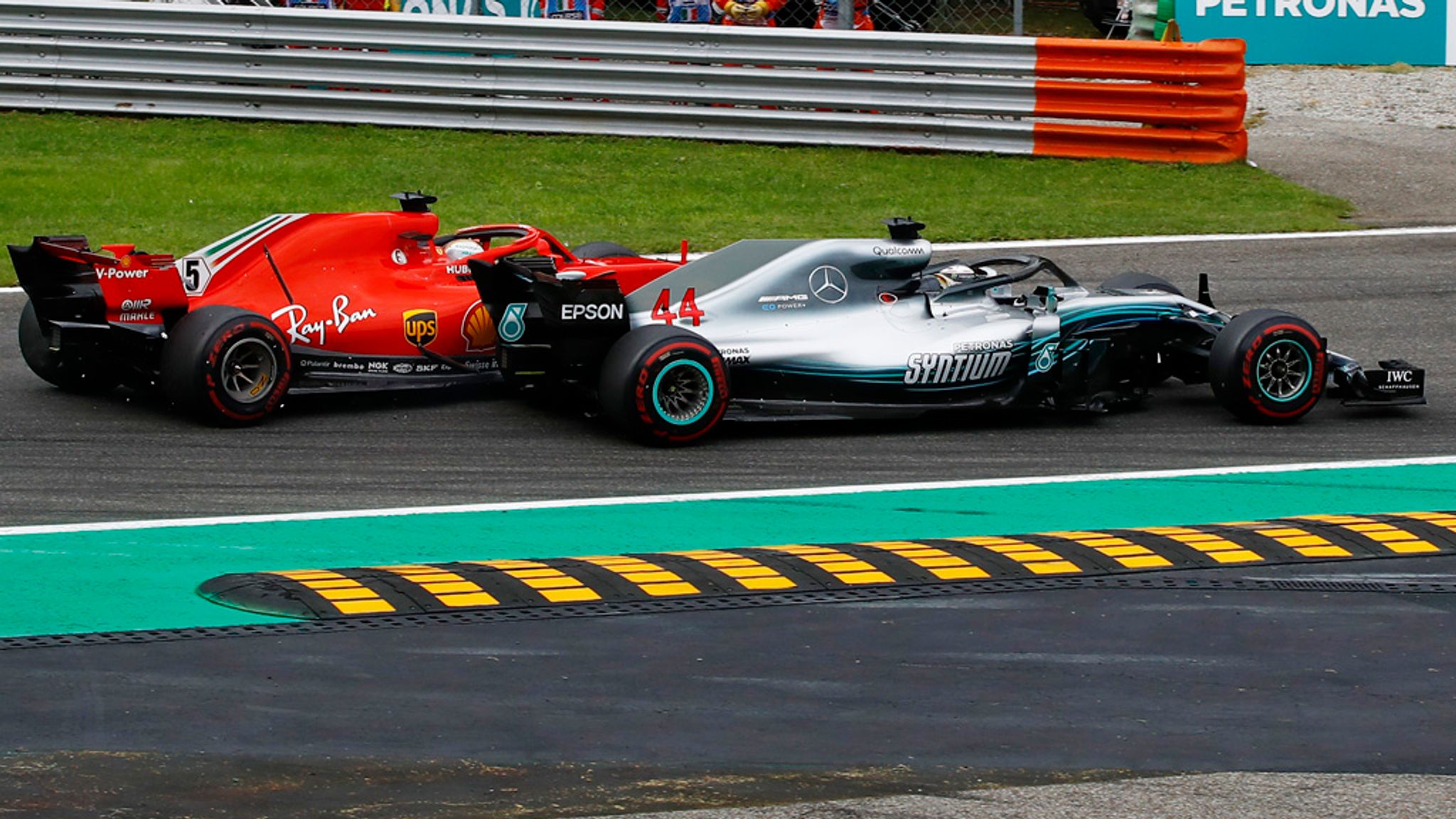Sebastian Vettel blames Lewis Hamilton for Italian GP collision | F1 ...