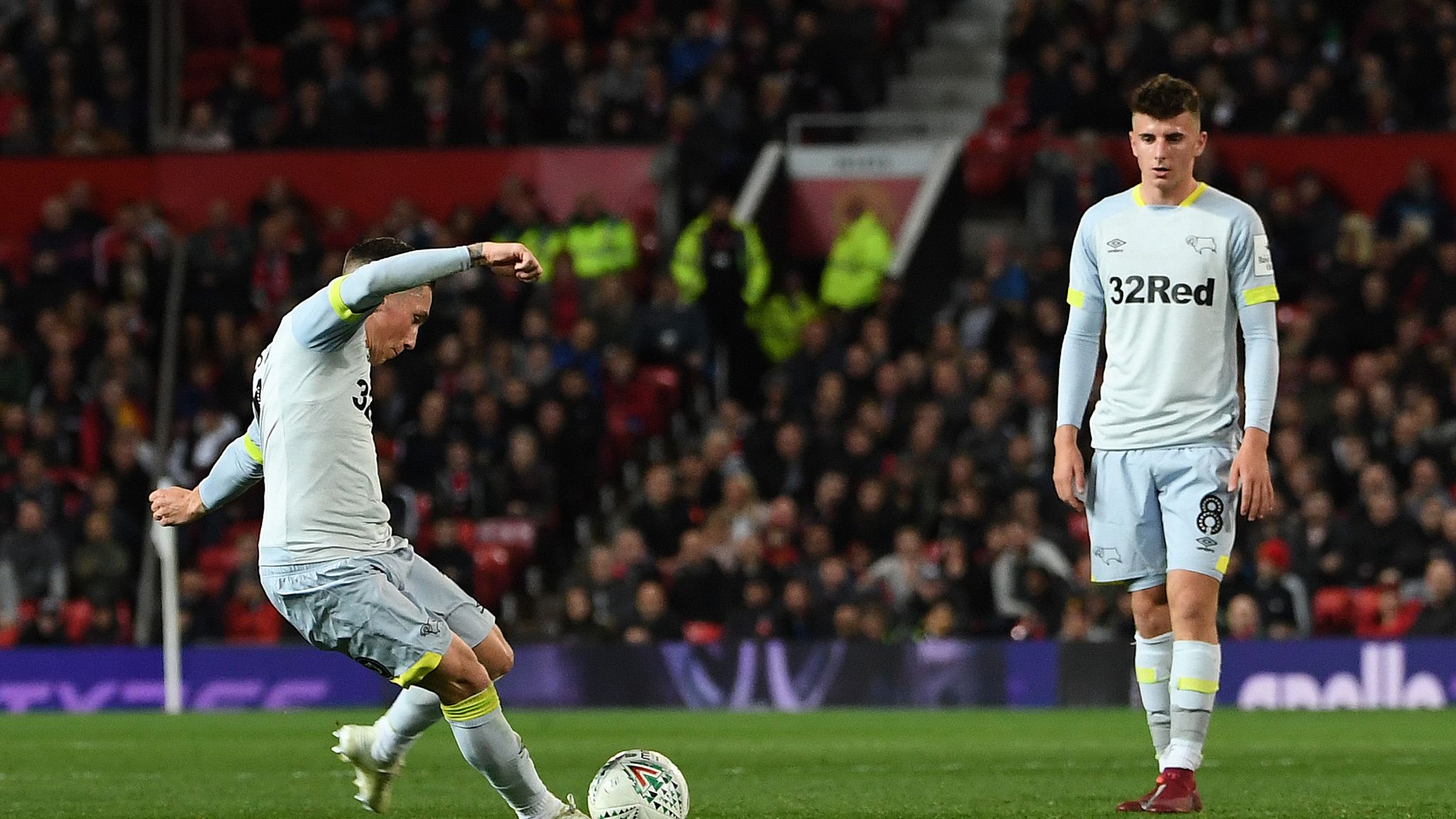 Harry Wilson's stunning Carabao Cup free-kick against Manchester United ...