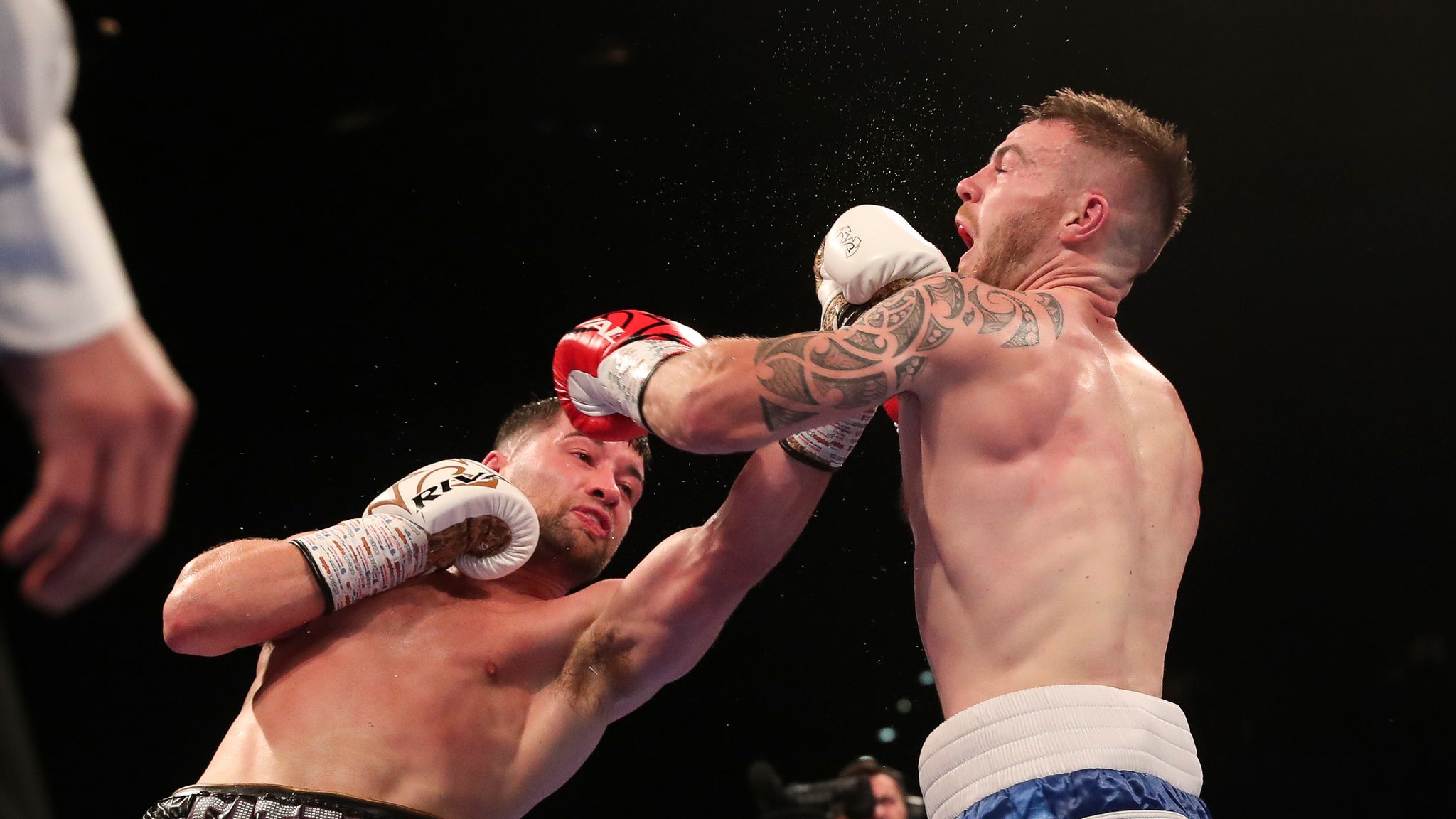 Khan vs Vargas: Jason Welborn beats Tommy Langford after second Brum ...