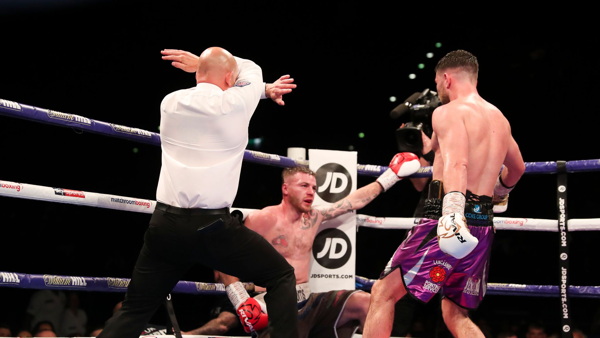 Khan vs Vargas: Jason Welborn beats Tommy Langford after second Brum ...