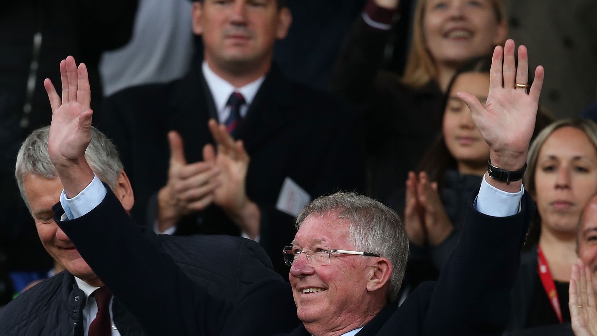 Sir Alex Ferguson returns to Old Trafford after recovery from brain ...