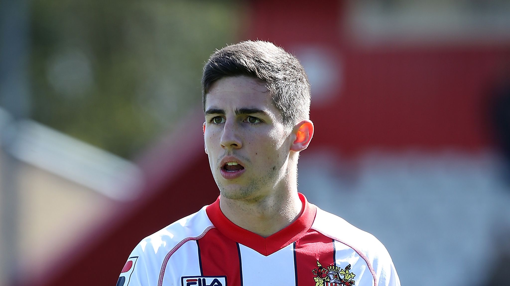 Tom Pett interview: Lincoln City midfielder on his alternative route ...