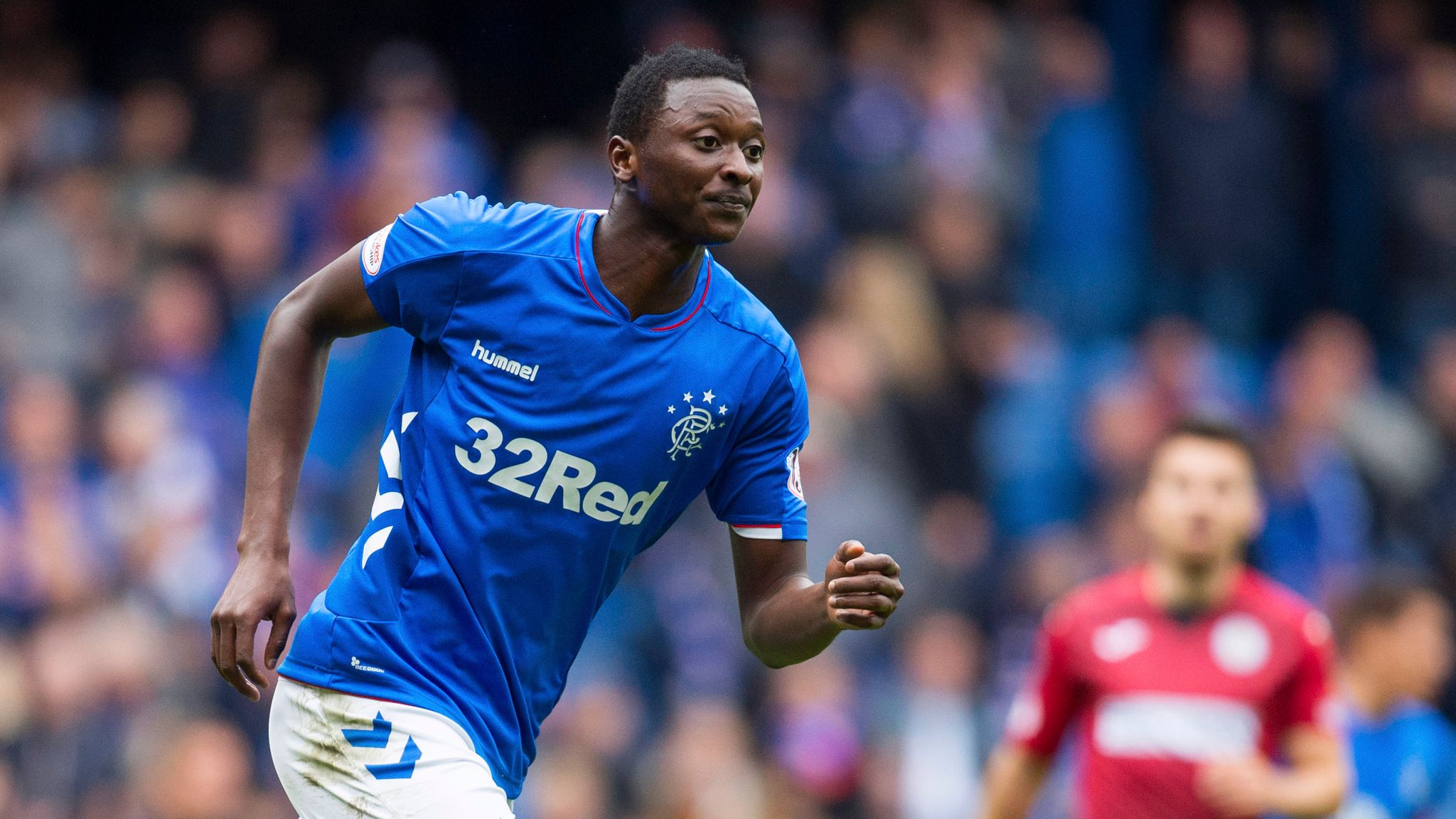 Rangers manager Steven Gerrard throws down gauntlet to Umar Sadiq ...