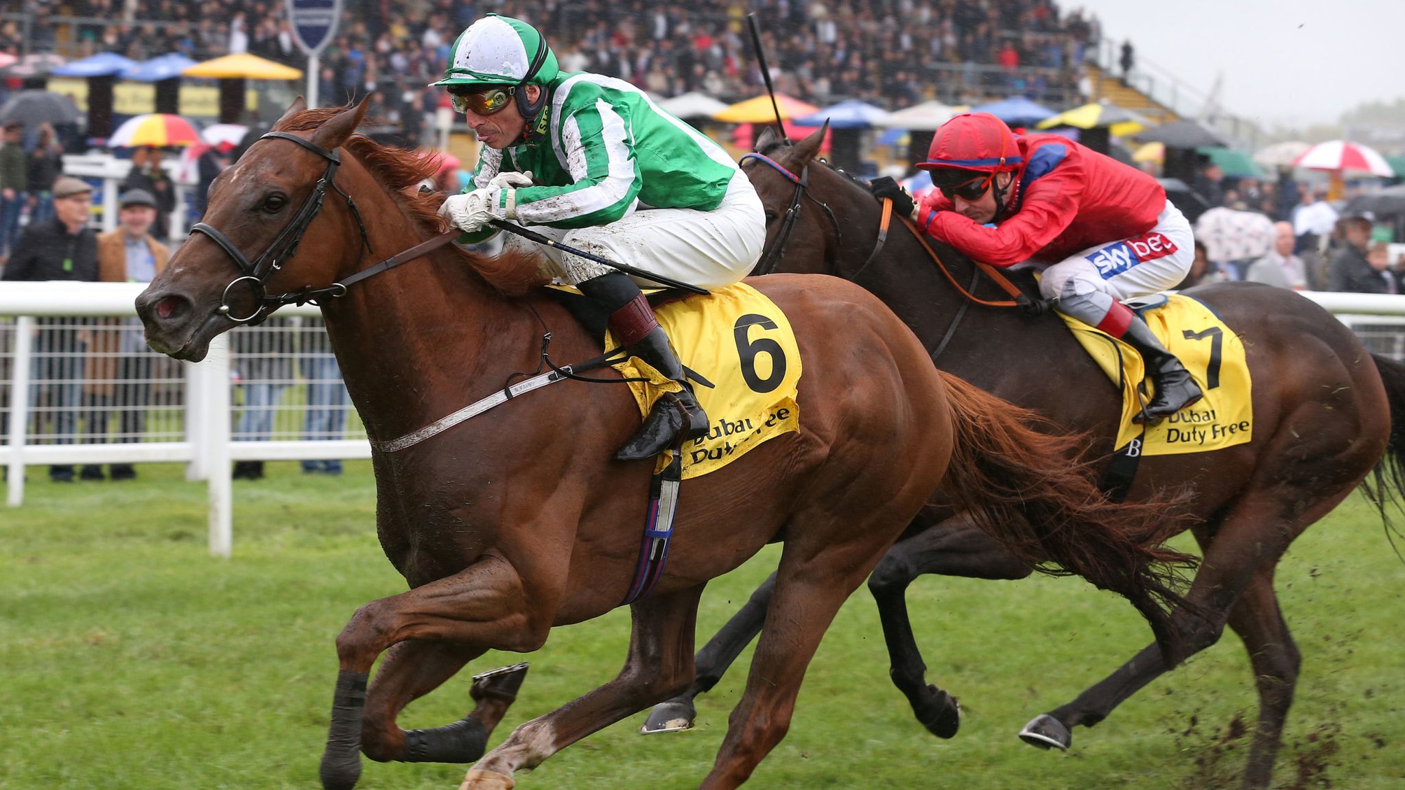 Take Cover second on final run at Newbury | Racing News | Sky Sports