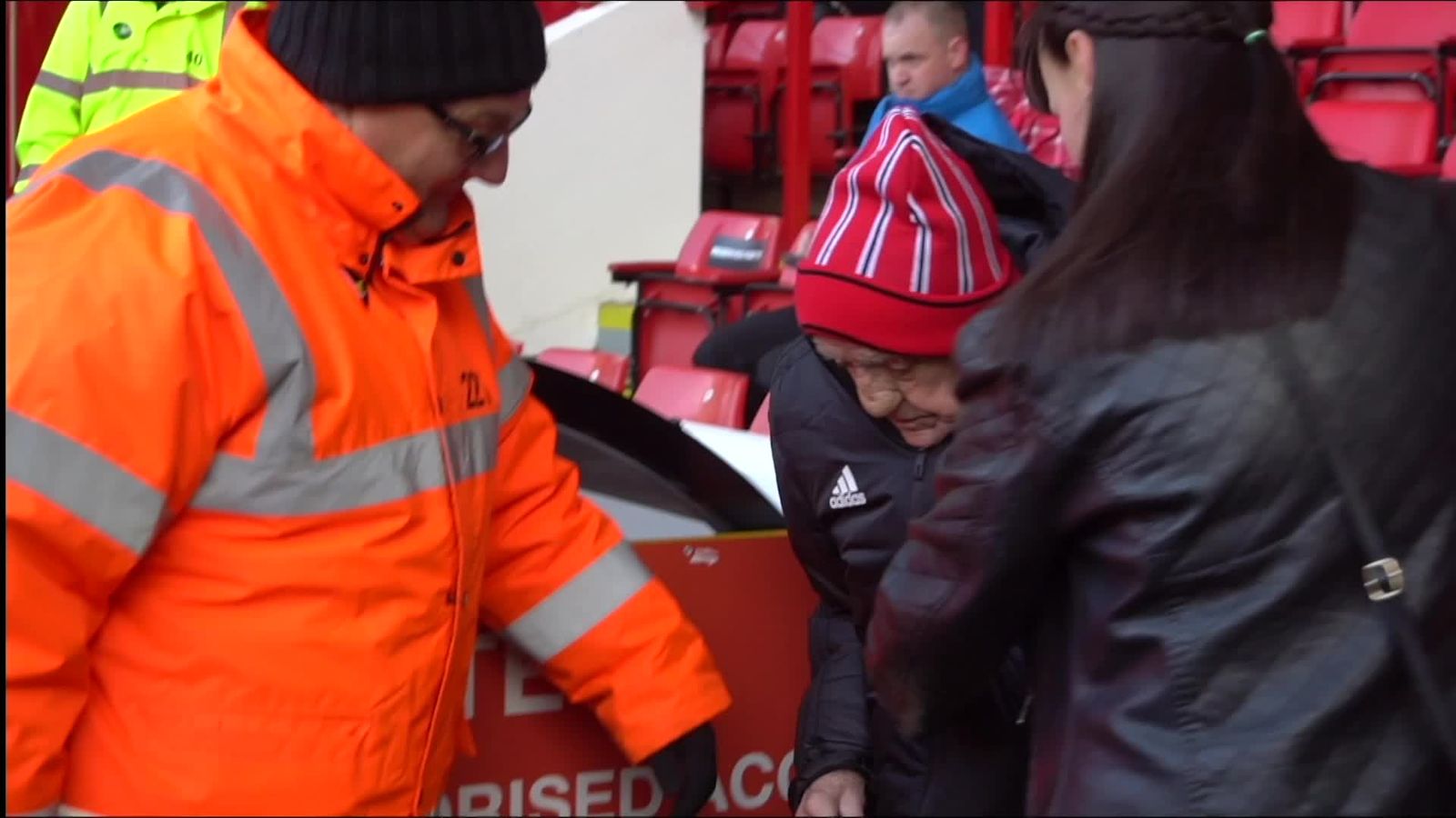 Sheffield United give 90-year-old Frank Coulson a Bramall Lane day to ...
