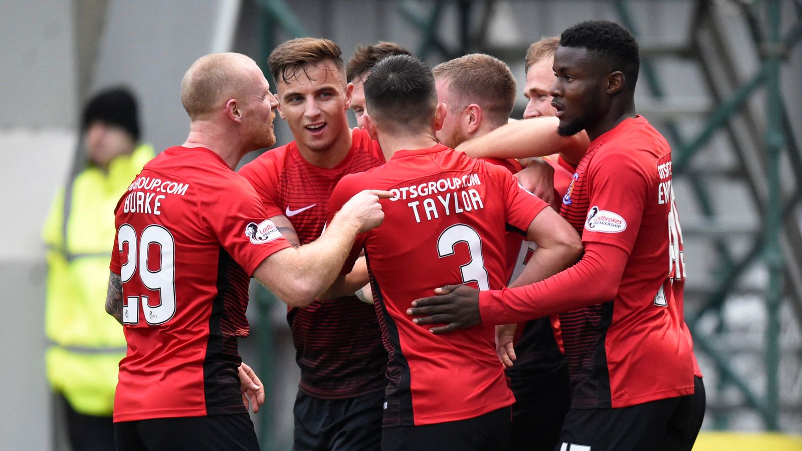 Scottish Premiership: Hearts clear at top, Celtic second | Football ...