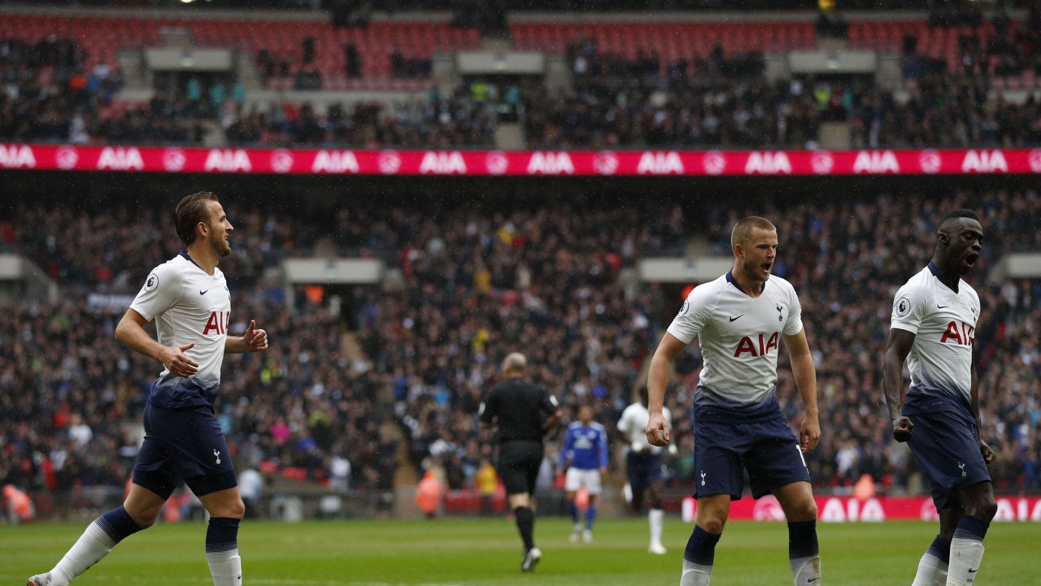 Premier League results and round-up: Man Utd fight back, Gylfi ...