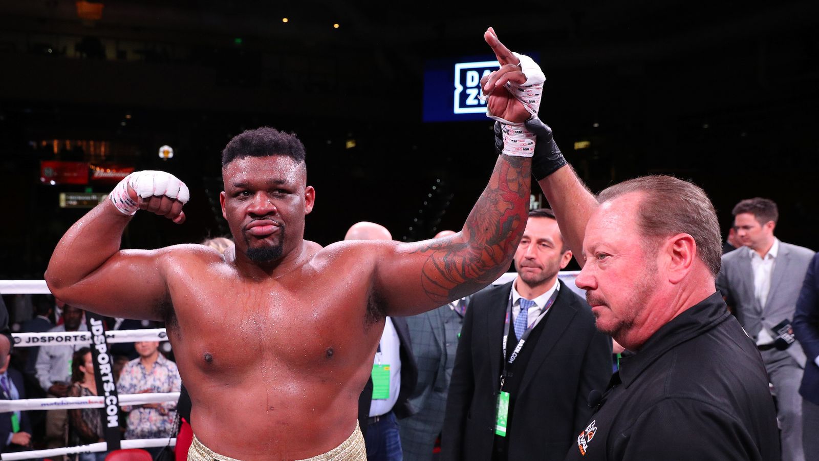 Jarrell Miller KO's Bogdan Dinu in four then calls for British ...