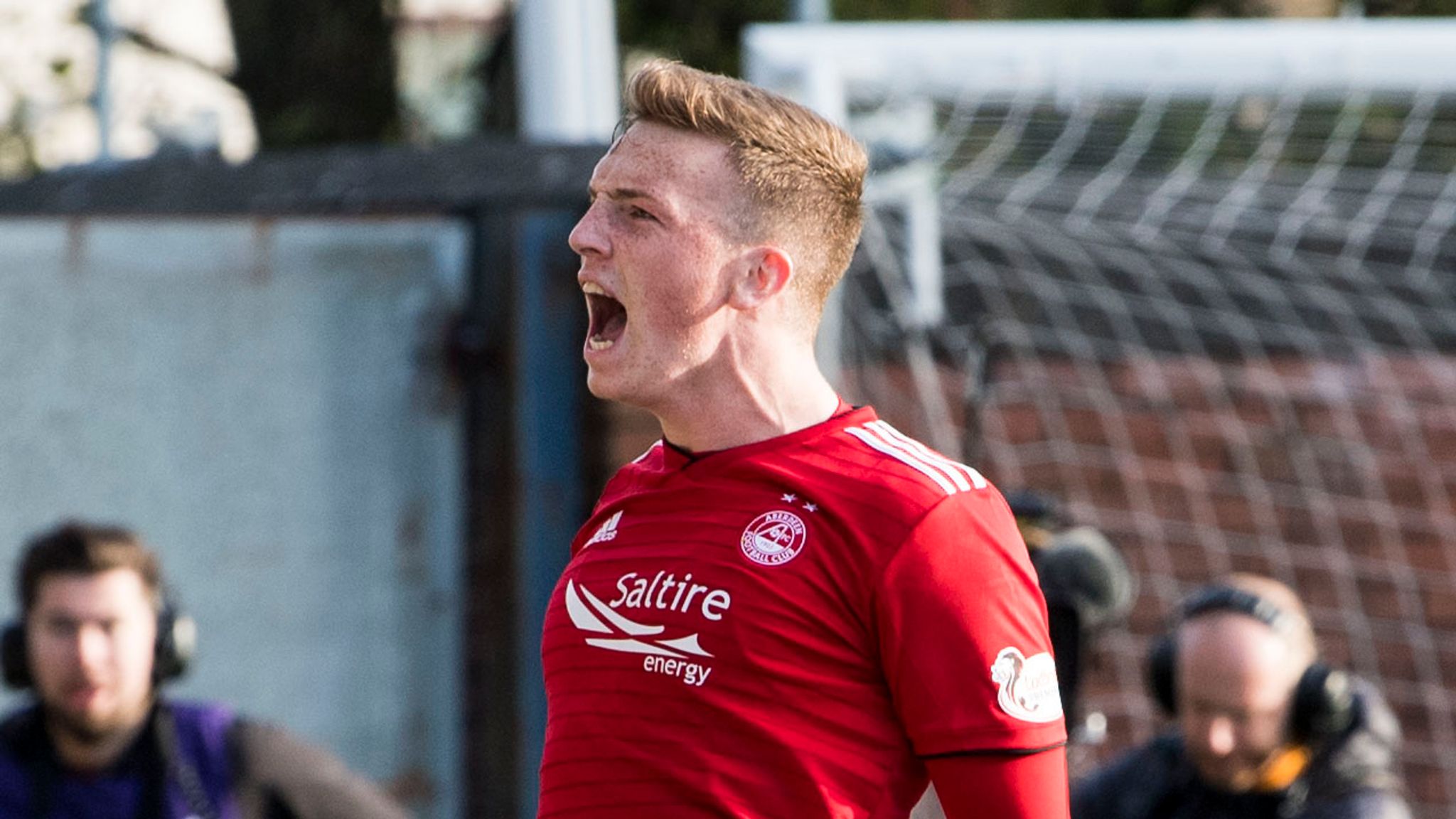 Lewis Ferguson extends contract at Aberdeen | Football News | Sky Sports