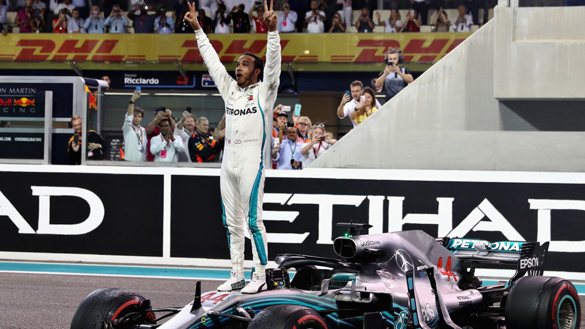 Abu Dhabi GP: Lewis Hamilton finishes F1 2018 with dominant win | F1 ...