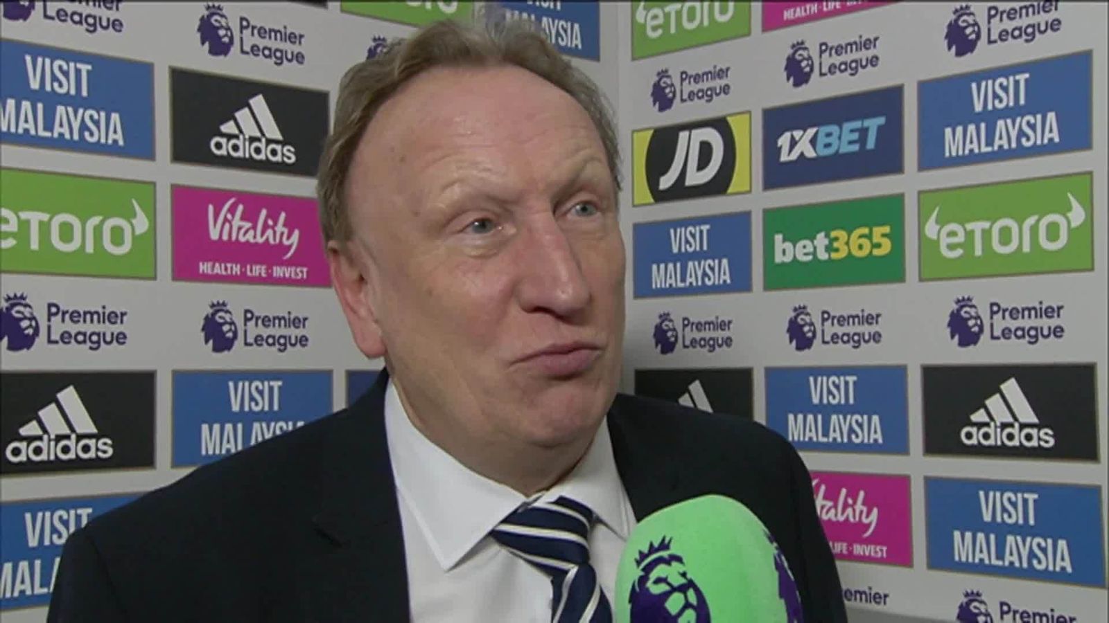 Neil Warnock praises referee Jonathan Moss after Cardiff's victory over ...
