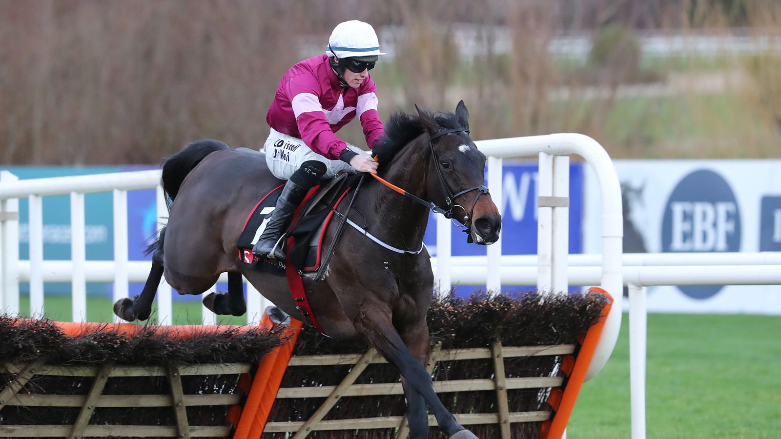 Apple's Jade on track to defend crown | Racing News | Sky Sports