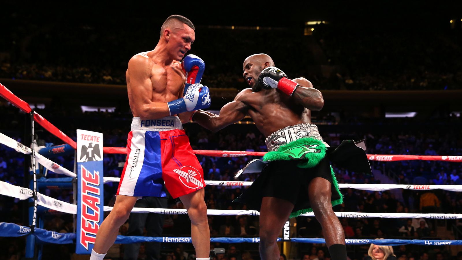 Canelo vs Fielding: Tevin Farmer dominates Francisco Fonseca to defend ...