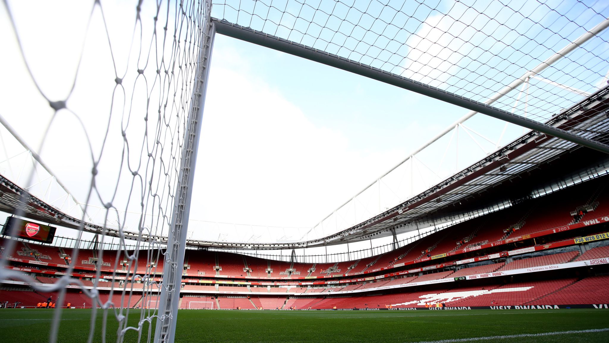Arsenal to review pitch incursion procedures after Europa League win ...