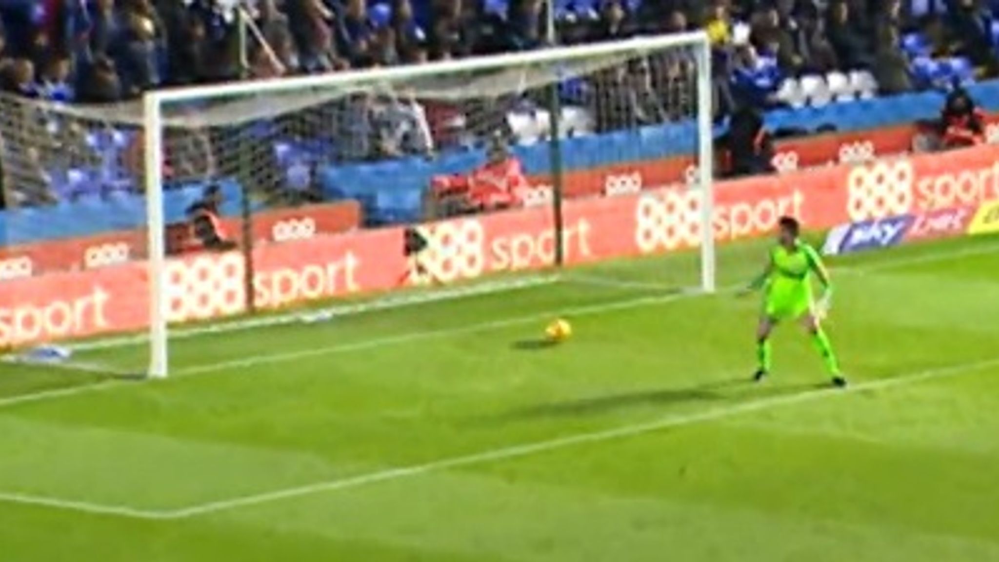 VOTE: Goalkeeper howlers - Dean Henderson, Declan Rudd and Darren ...