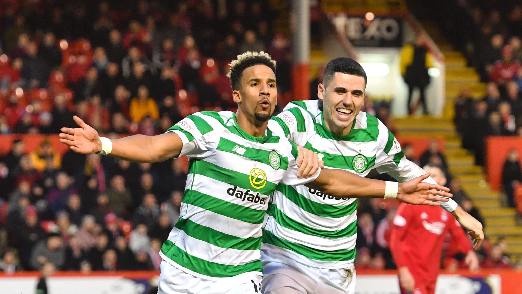 Scott Sinclair says Celtic will blank out 'different' Ibrox atmosphere ...