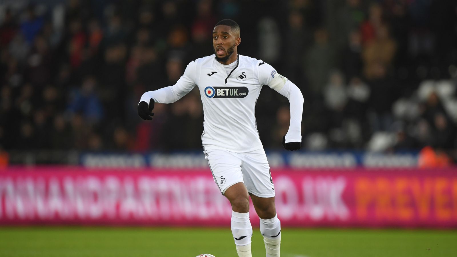 Aston Villa make loan approach for Swansea's Leroy Fer | Football News ...