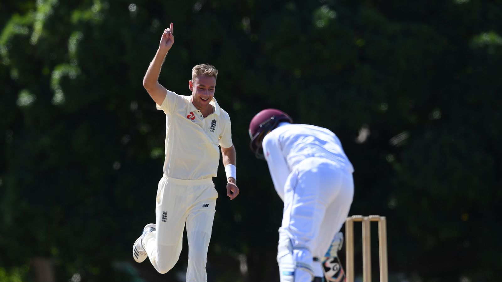 Nasser Hussain feels dry pitch could convince England to pick two ...