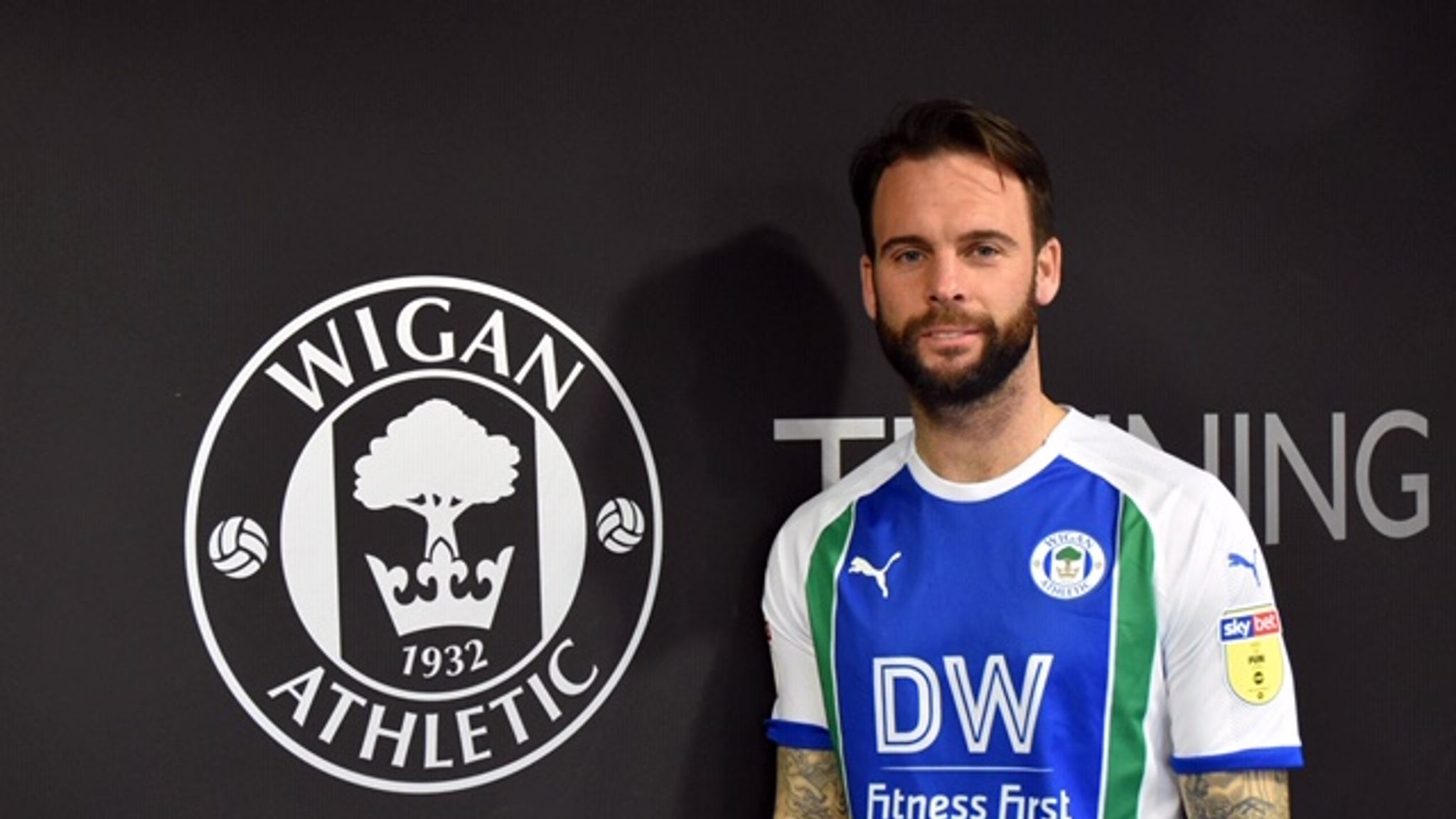 Danny Fox joins Wigan from Nottingham Forest | Football News | Sky Sports