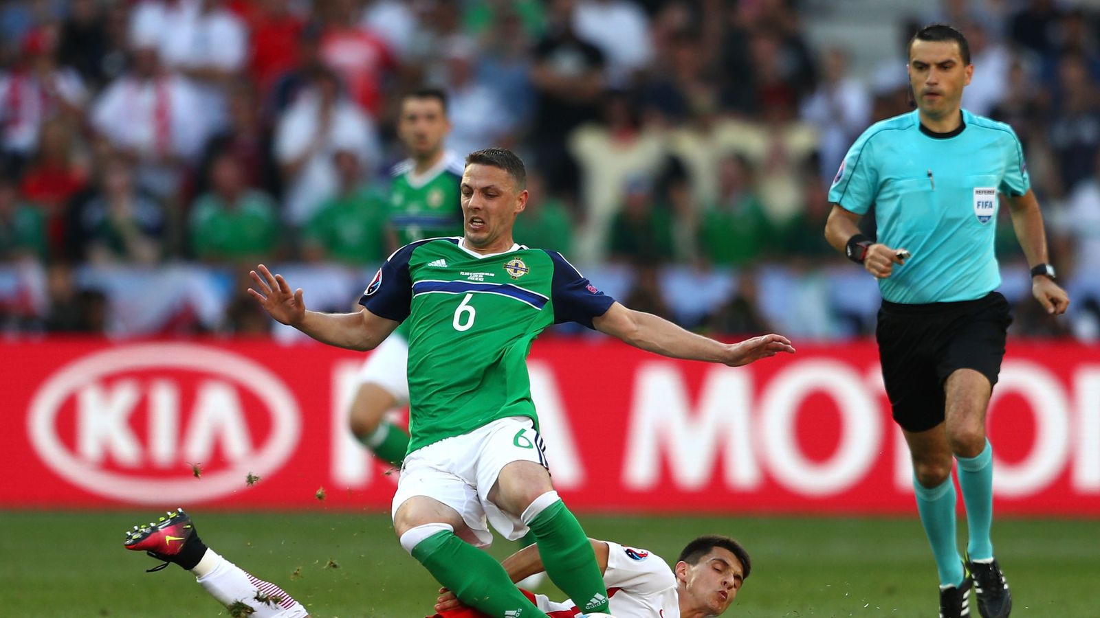 Chris Baird announces retirement from football | Football News | Sky Sports