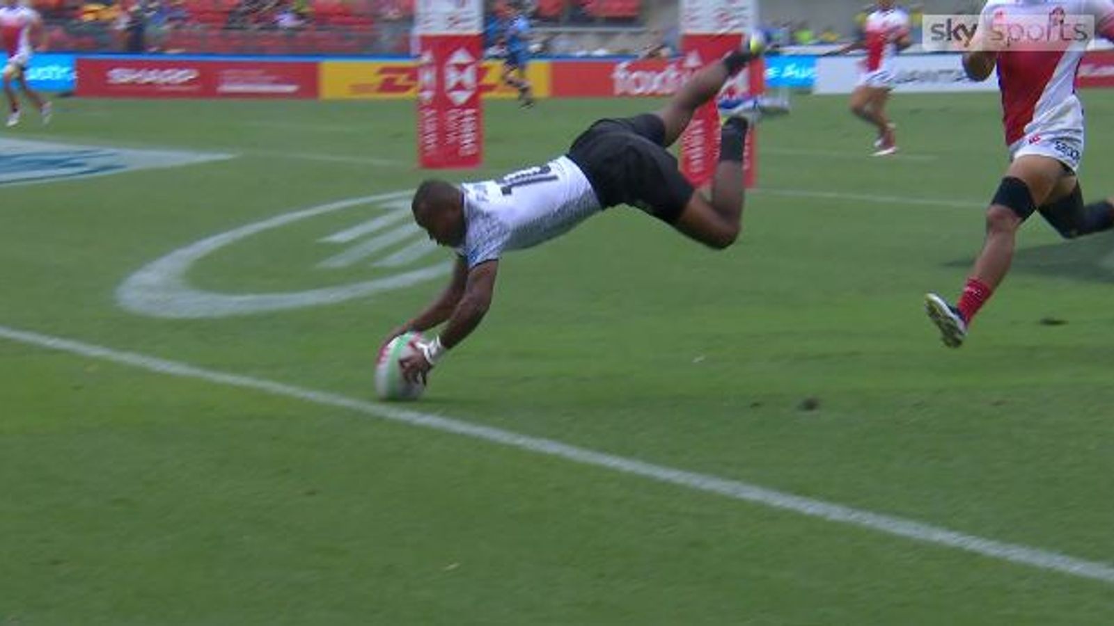 WATCH: Fiji's Alasio Naduva scores sensational Sydney Sevens try from ...