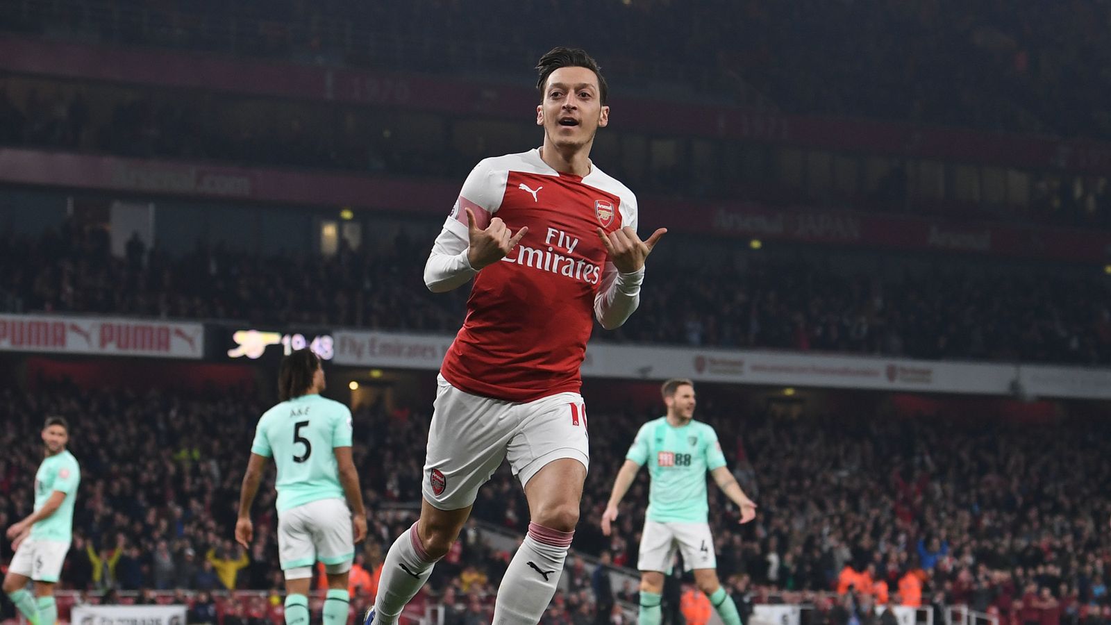 Arsenal 5-1 Bournemouth: Mesut Ozil stars in Gunners' biggest home win ...