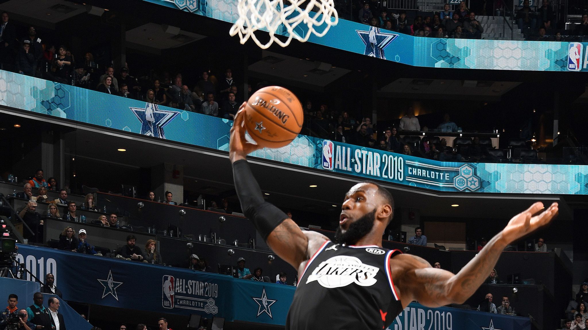 Andre Iguodala replaces LeBron James as NBPA first VP | NBA News | Sky ...