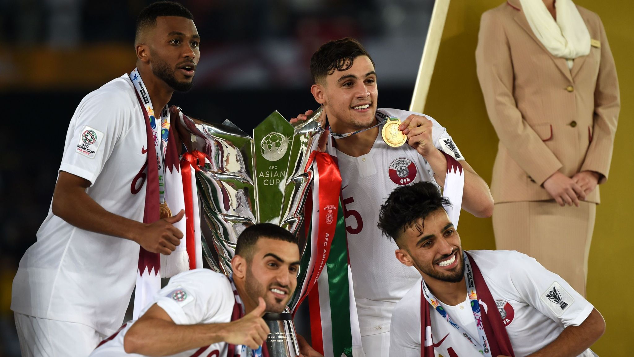 Japan 1-3 Qatar: Late drama as Qatar stun Japanese to win Asia Cup ...