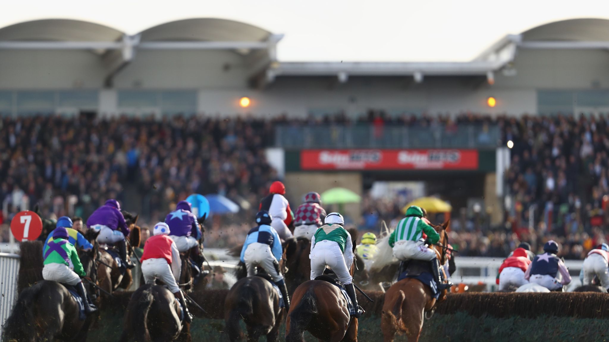 Cheltenham abandon Friday meeting | Racing News | Sky Sports