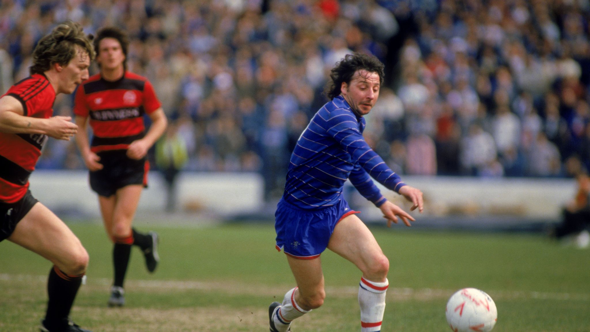 Former Wales and Manchester United winger Mickey Thomas diagnosed with ...