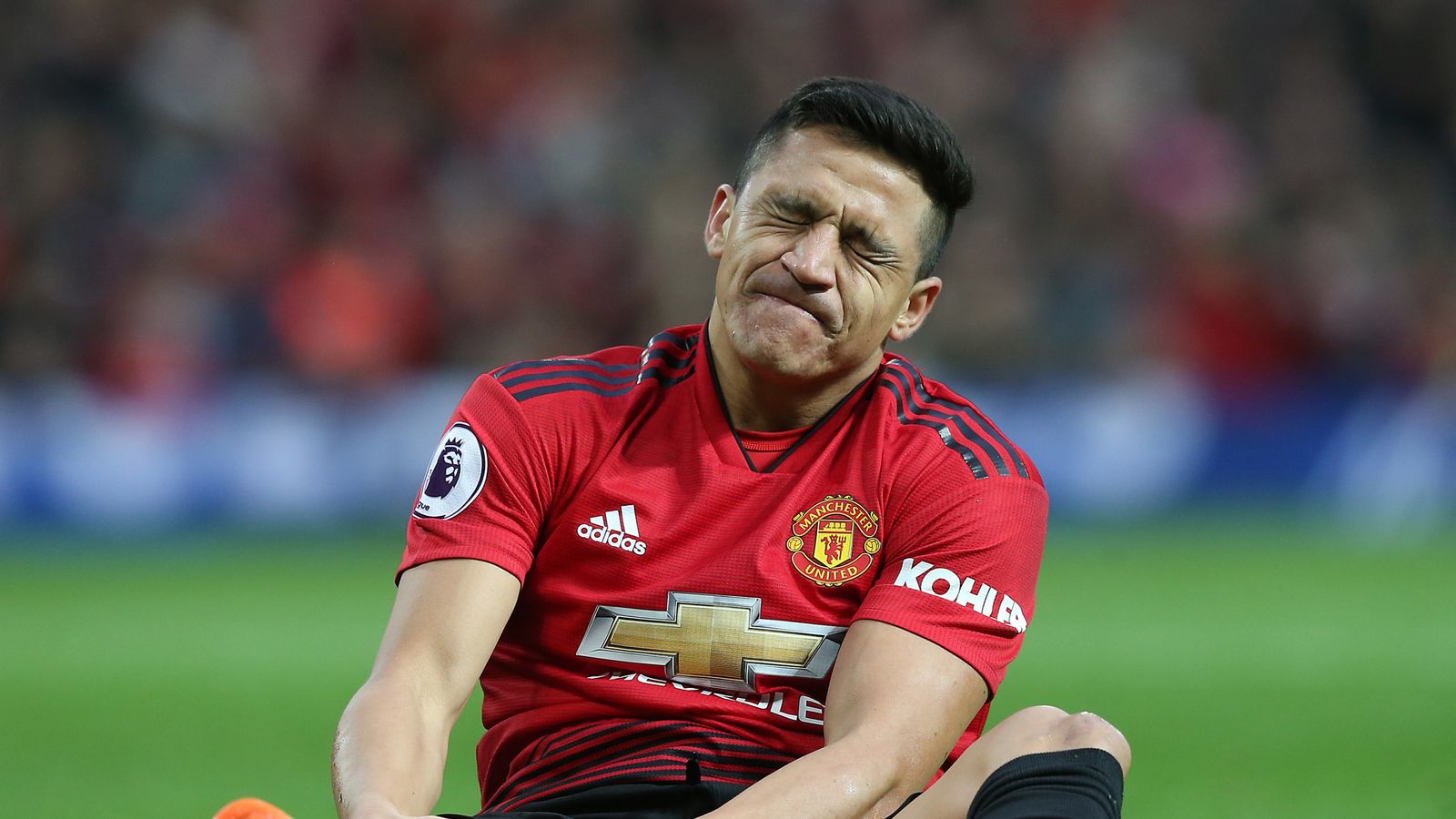 Alexis Sanchez out for up to six weeks with knee injury | Football News ...