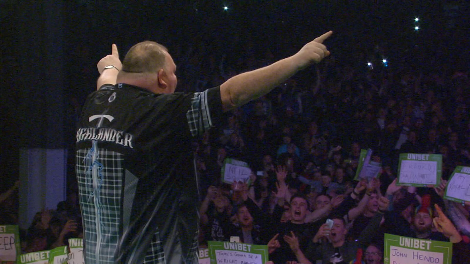 Remember this? Henderson's incredible Aberdeen darts walk-on | Darts ...