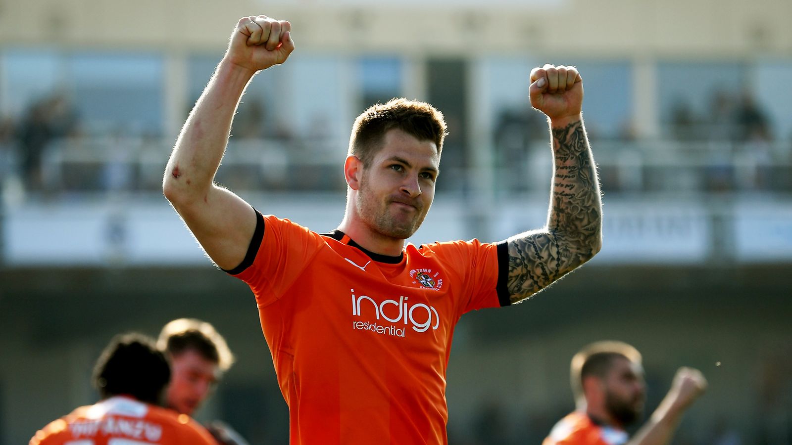 League One round-up: Luton extend lead at top | Football News | Sky Sports