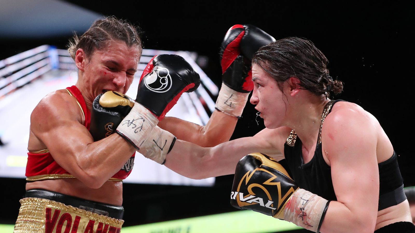 Katie Taylor stops Rose Volante in unification clash | Boxing News ...