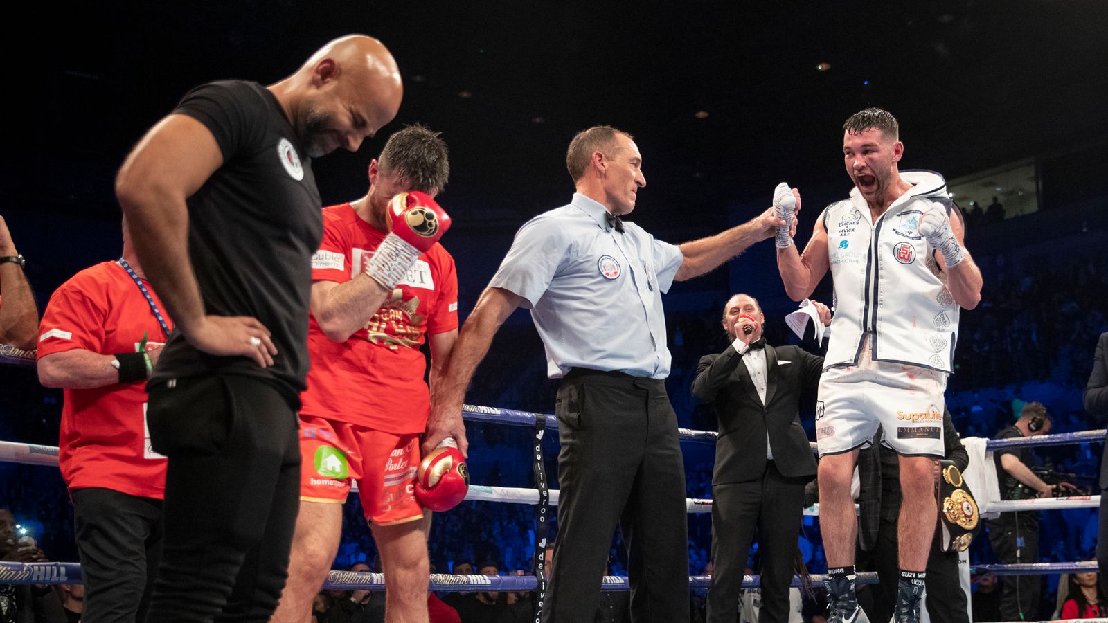 Smith vs Eggington: Scott Fitzgerald drops Anthony Fowler in the final ...
