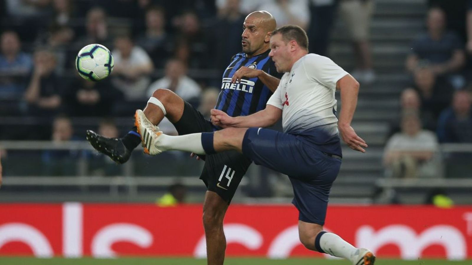 Spurs Legends 4-5 Inter Forever: Gazza features in final new stadium ...