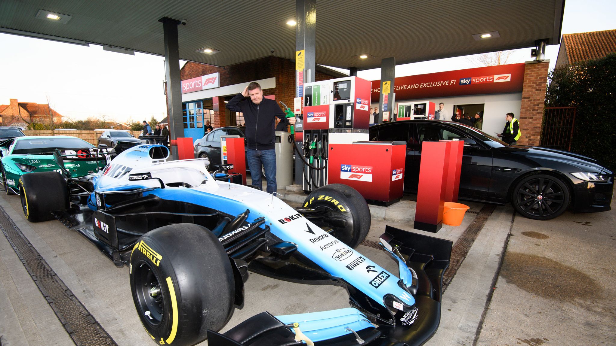 Formula 1 2019: Sky Sports F1 takes over petrol garage! | F1 News | Sky ...