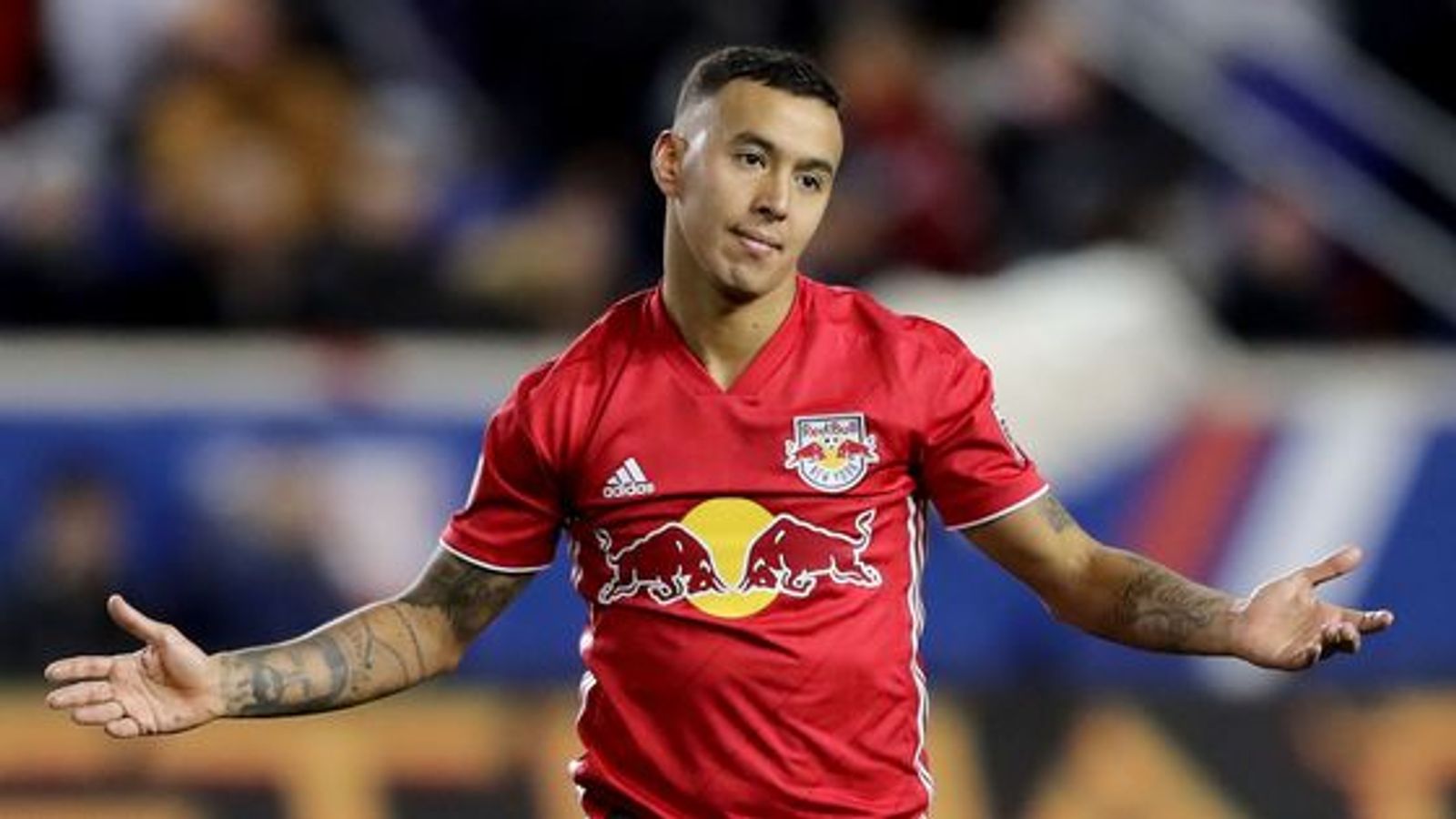 New York Red Bulls' Alejandro Romero sees red for bizarrely kicking ...