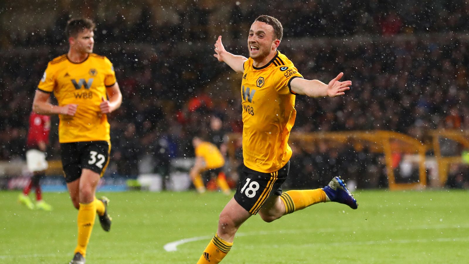 Wolves 2-1 Manchester United: Ashley Young sees red as United's top ...