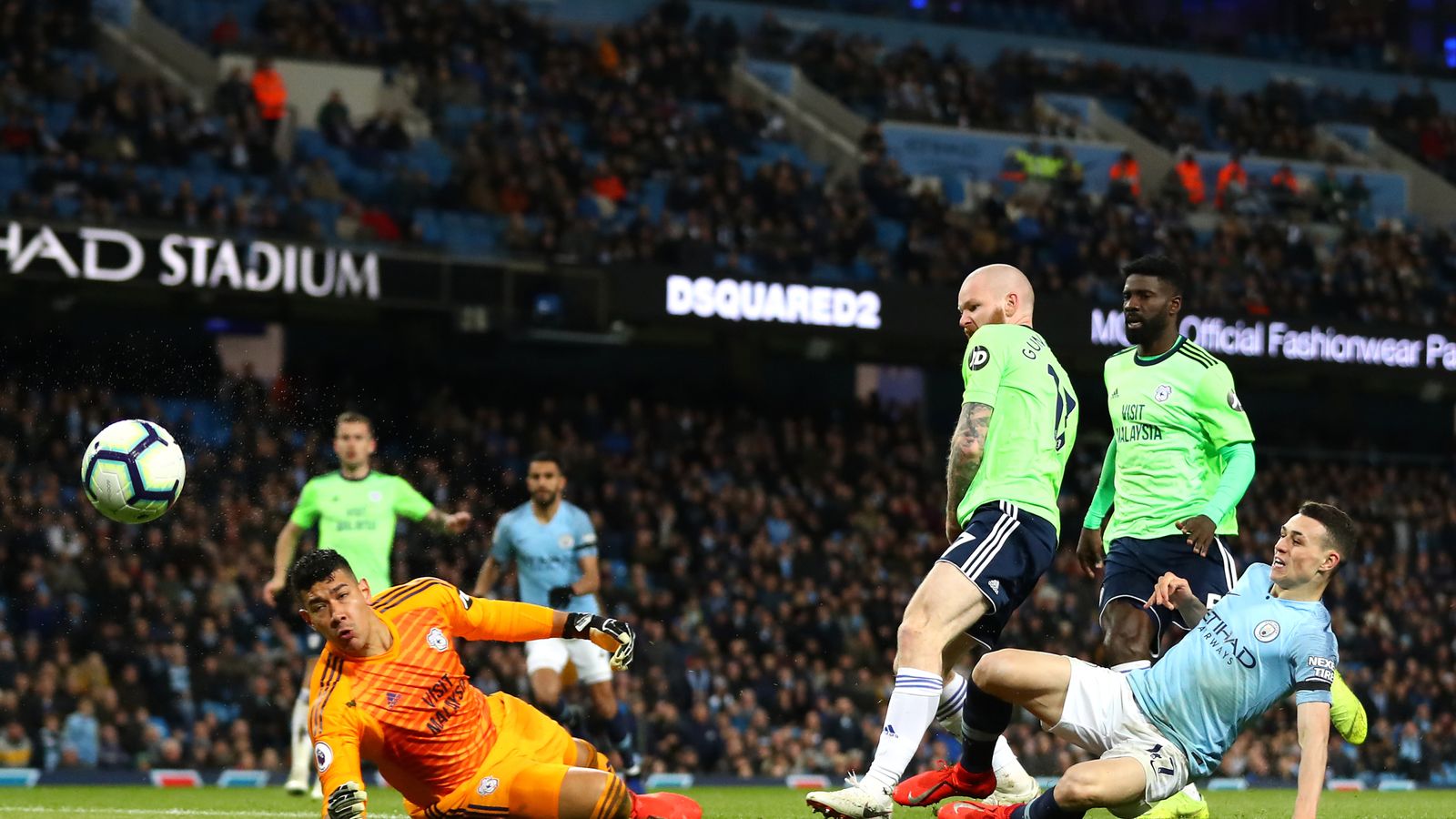 Phil Foden and Callum Hudson-Odoi impress on full Premier League debuts ...