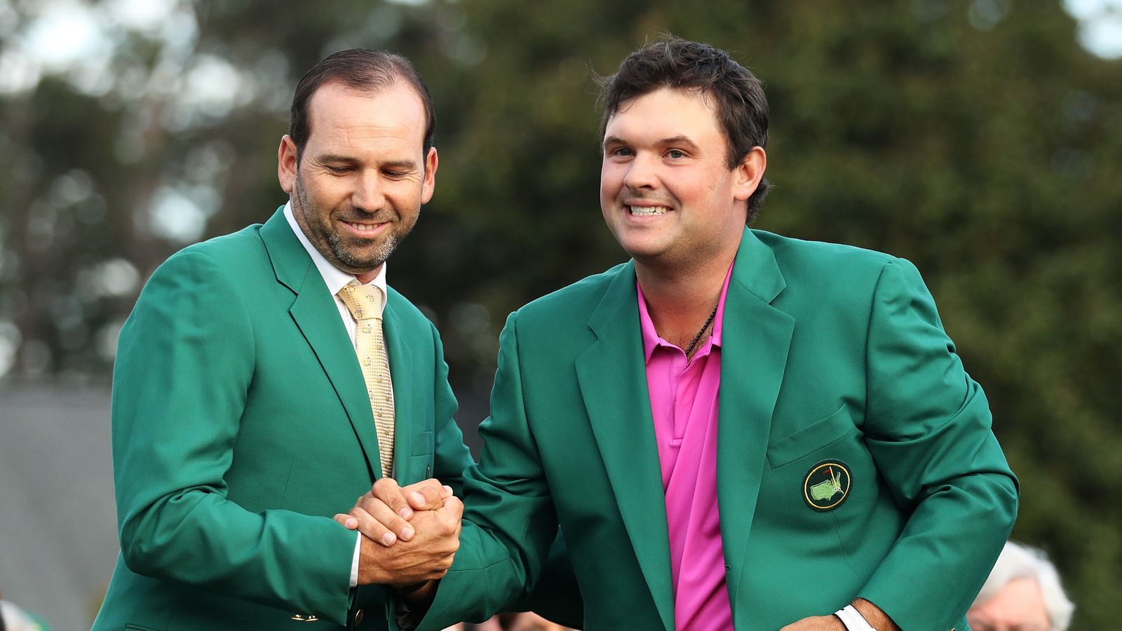 The Masters: Is there a correct way to put on the Green Jacket? | Golf ...