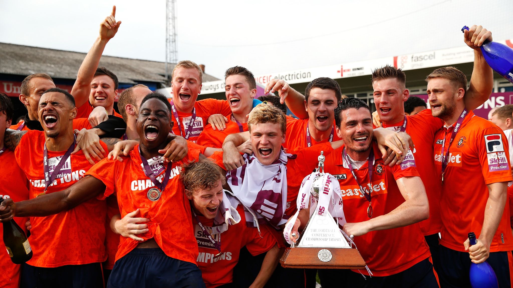 Mick Harford leading Luton's push for consecutive promotions | Football ...