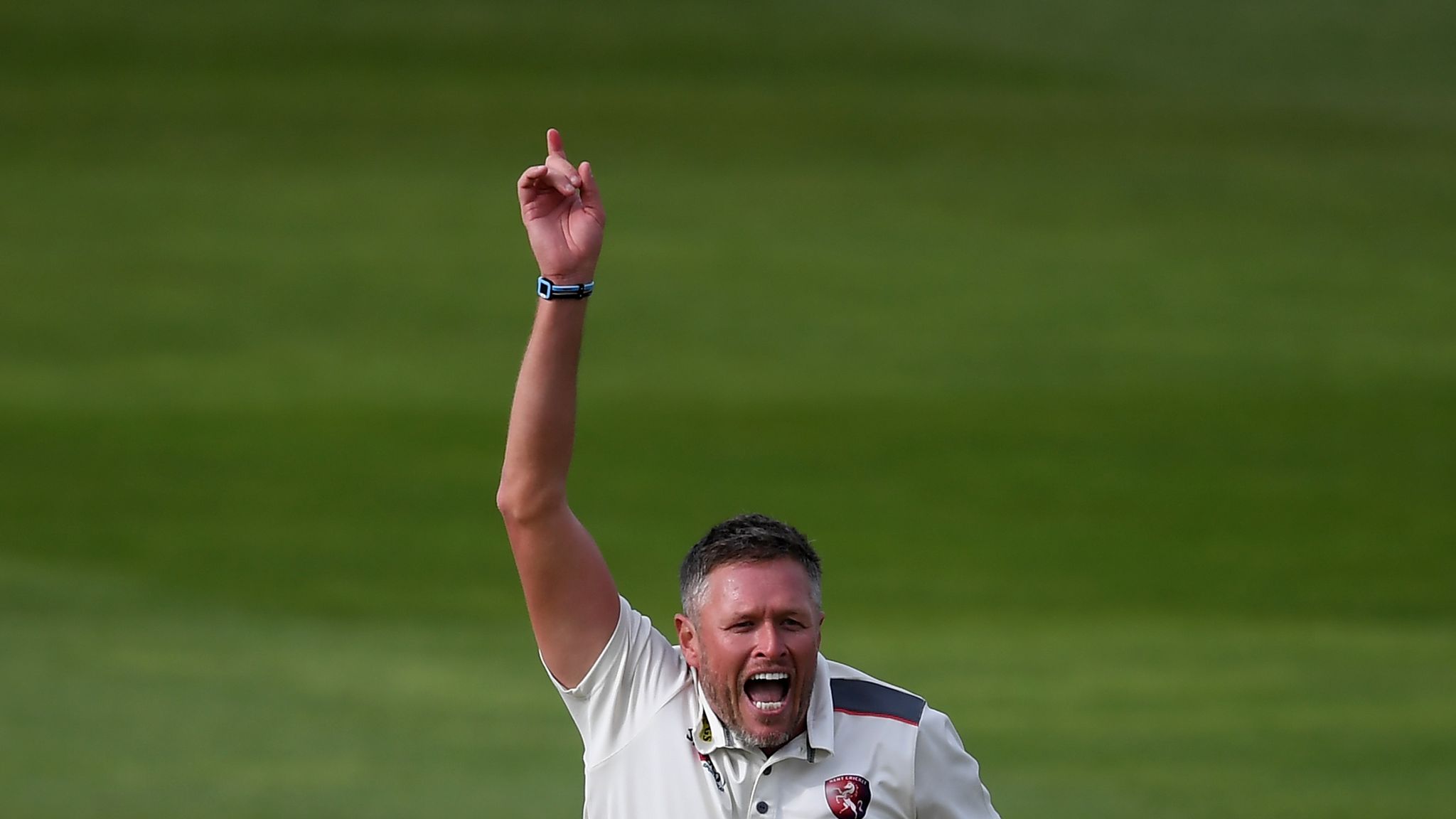 Joe Root hits unbeaten half-century but Yorkshire struggle against ...