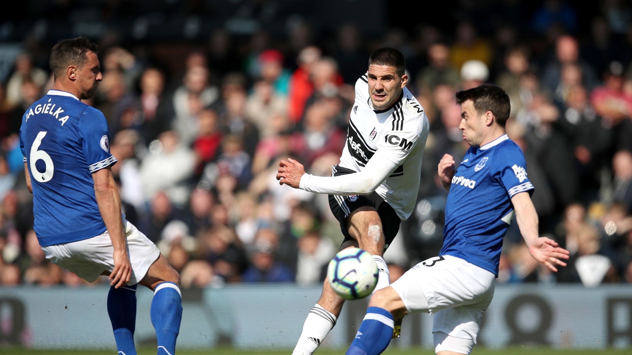 Fulham 2 - 0 Everton - Match Report & Highlights