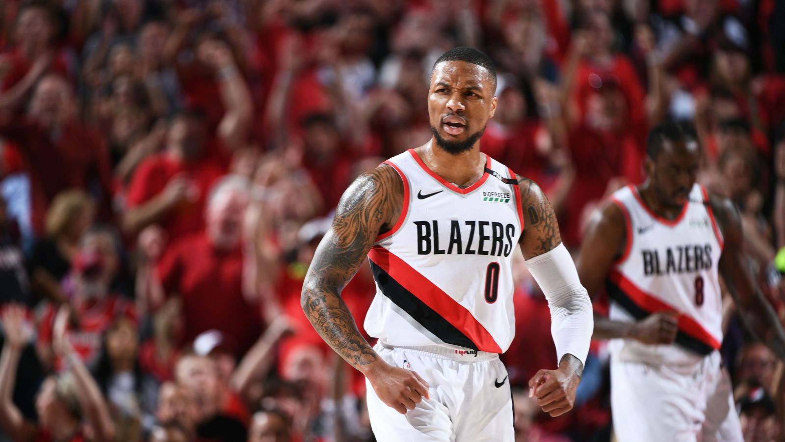 Lillard's bounce pass assist | NBA News | Sky Sports