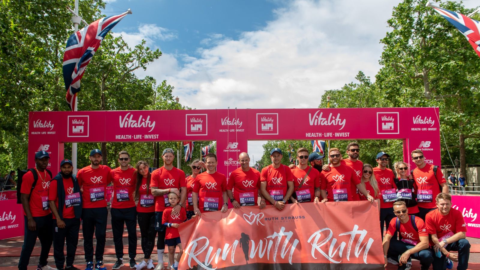 England players join Andrew Strauss for Ruth Strauss Foundation Family ...