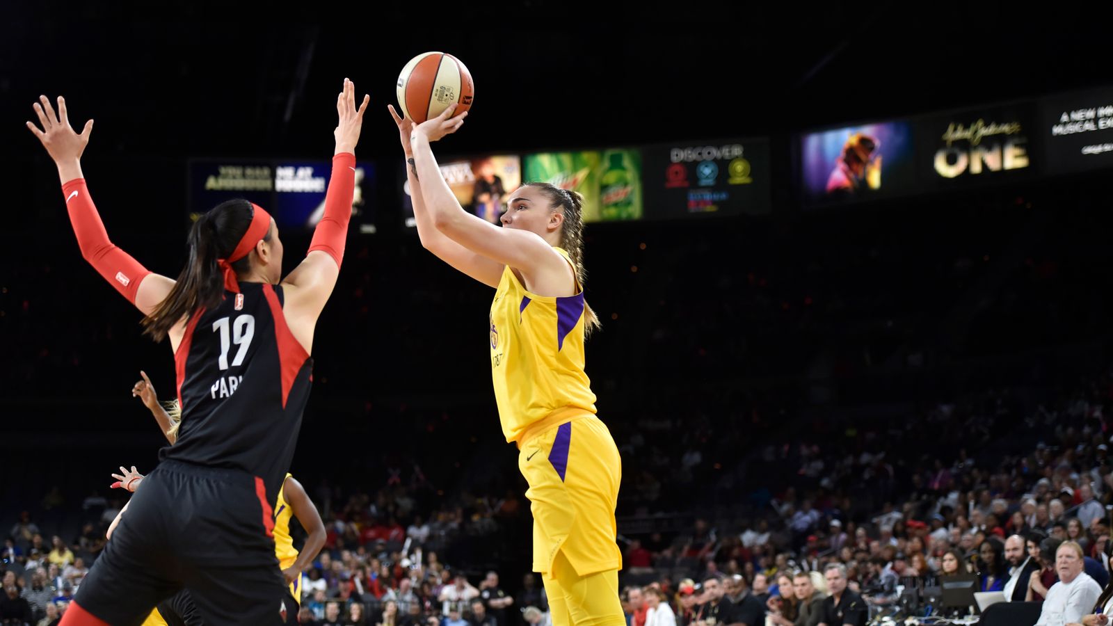 WNBA title favourites Las Vegas Aces start season with victory over Los ...